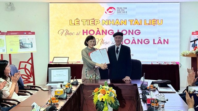 Tiếp nhận thêm nhiều tài liệu quý của các nhạc sĩ Hoàng Vân, Hoàng Long ...
